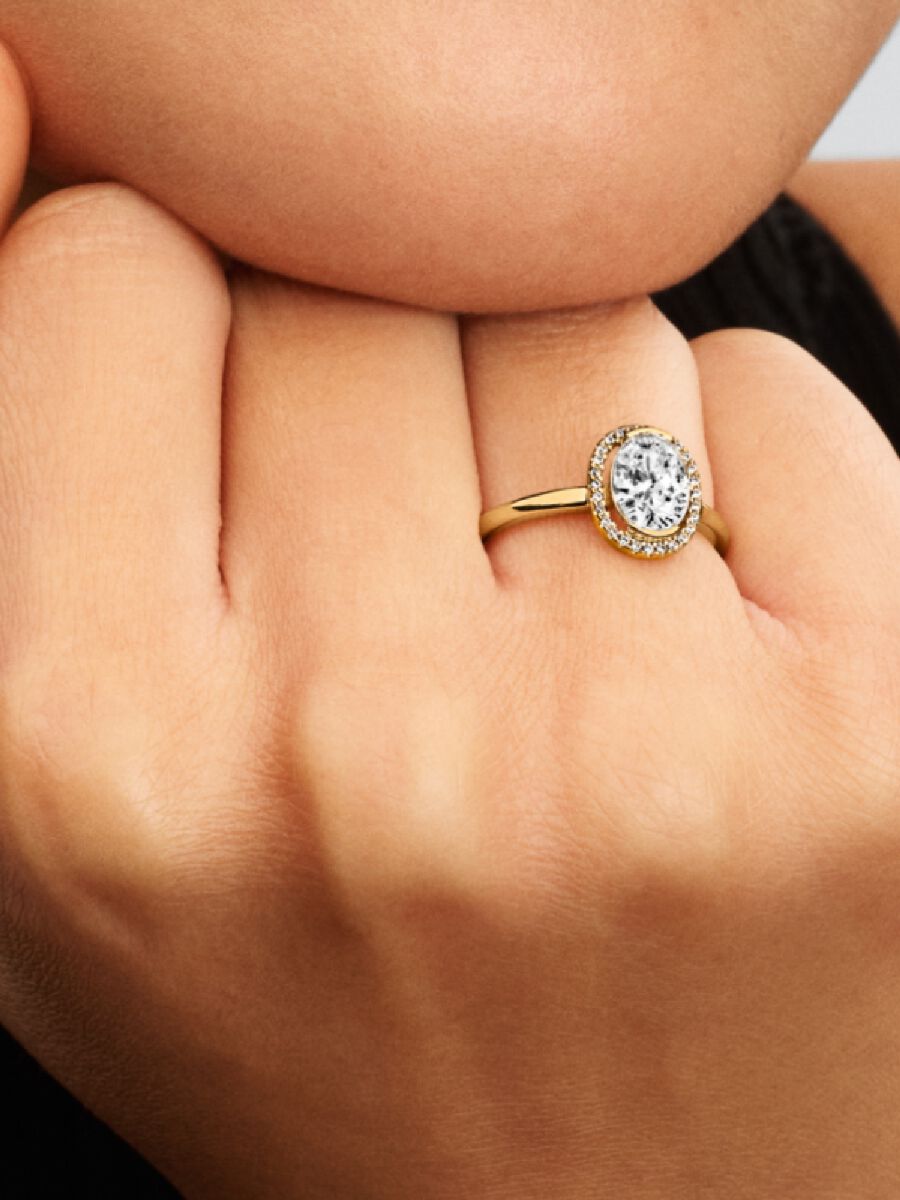 Pandora Oval Sparkling Halo Ring – Fifth Avenue Jewellers